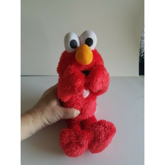 Hasbro | Toys | 20 Sesame Street Talking Sweet Kisses Elmo Plush Toy ...